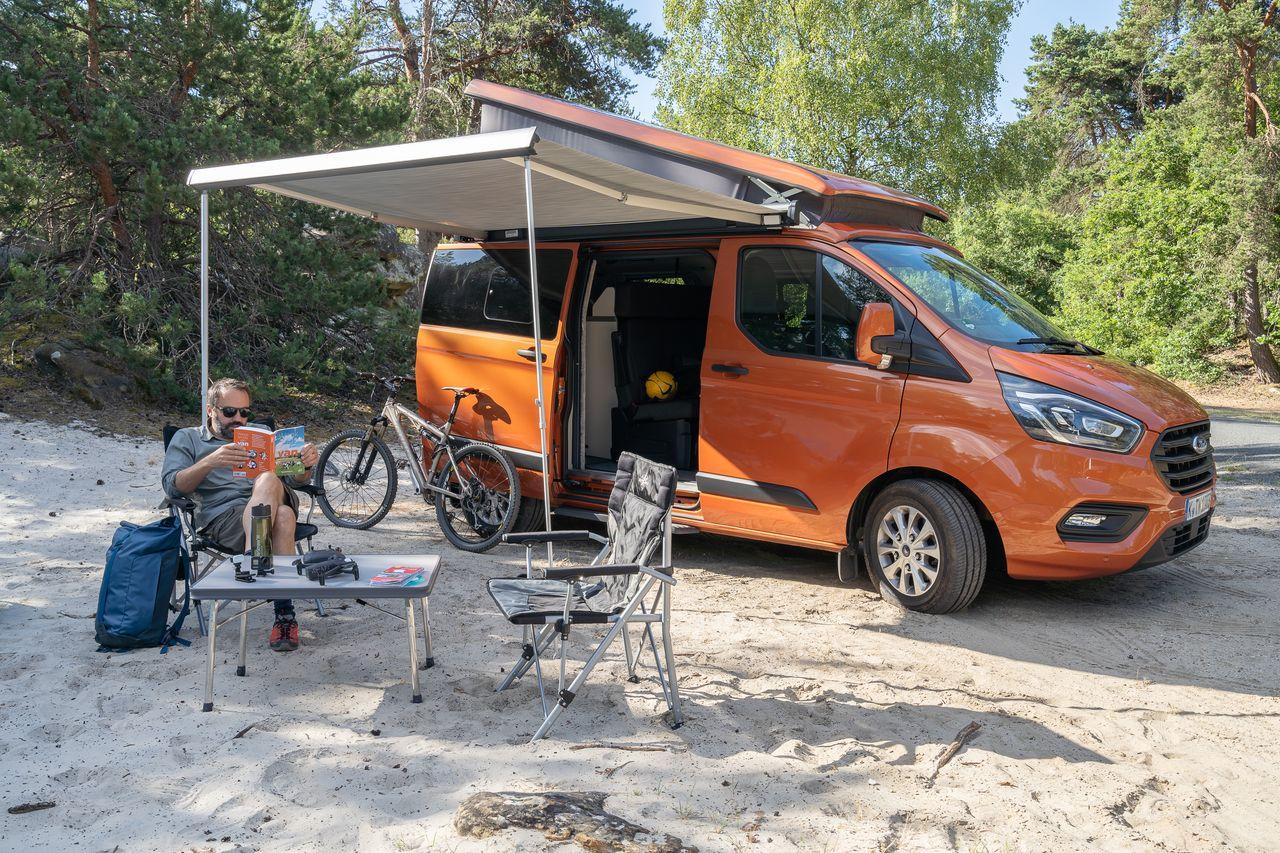 Photo 34 - Ford Transit Nugget - Match Volkswagen California vs Ford ...