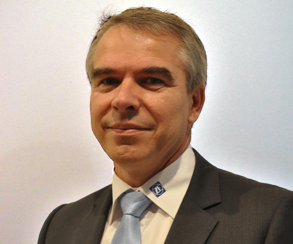 Photo 3 - ZF Aftermarket équipementier réseau ZF Service Partner ...