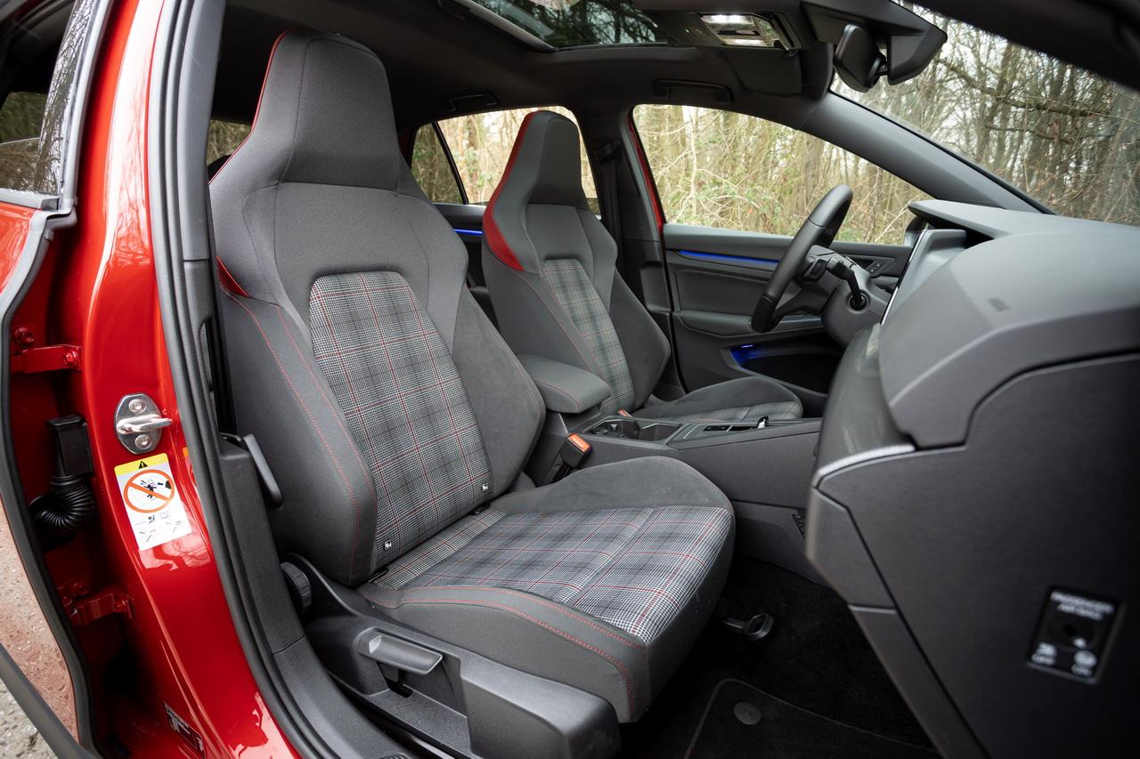 Photo 25 - interieur golf 8 - Guide d'achat Volkswagen Golf 8 : nos ...