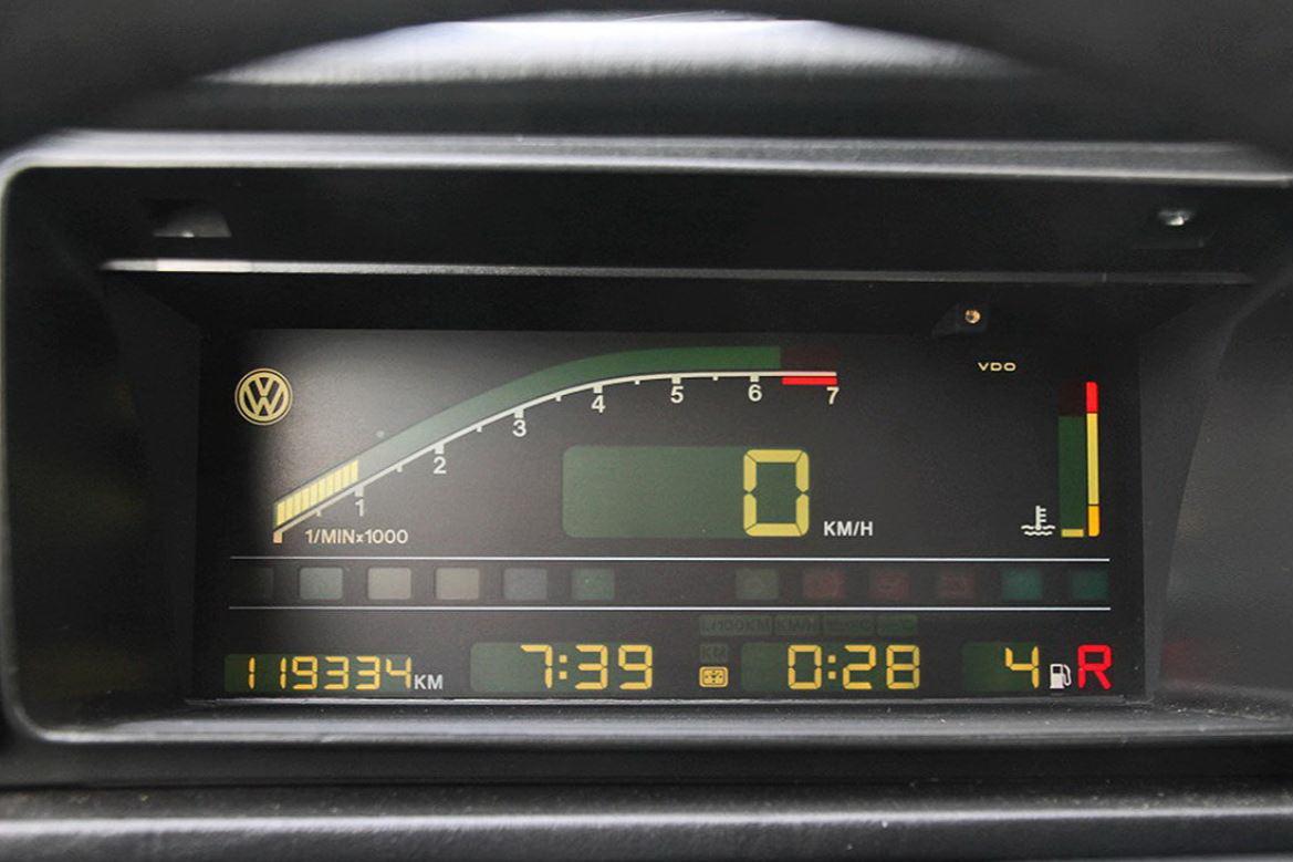 Photo 30 - Volkswagen Golf II Digifiz (1988) dalle numérique ...