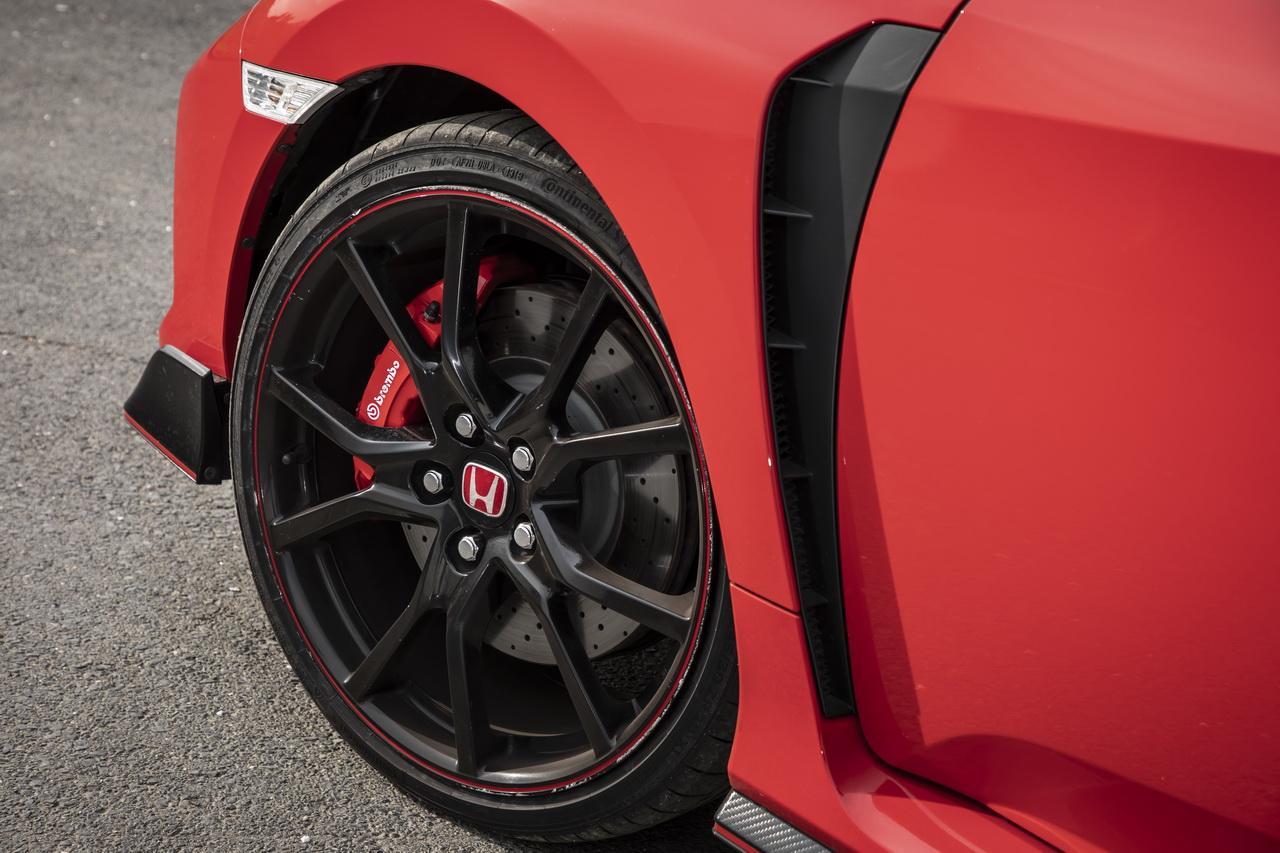 Photo 39 - Honda Civic Type R 2019 rouge jante noire - Essai Mégane RS ...