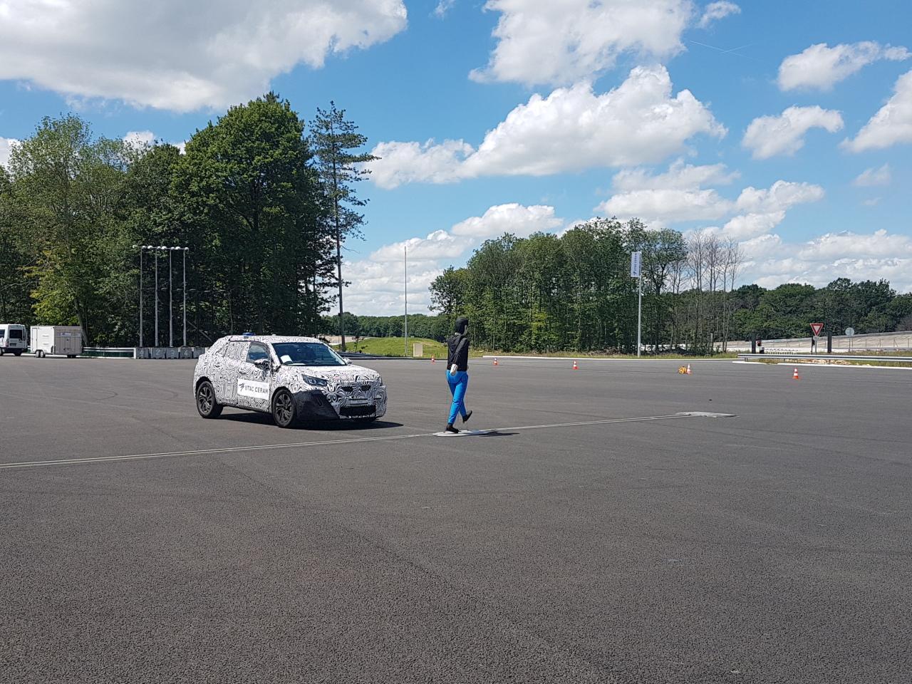 Photo 6 - inauguration teqmo utac linas montlhéry - La France tient son ...