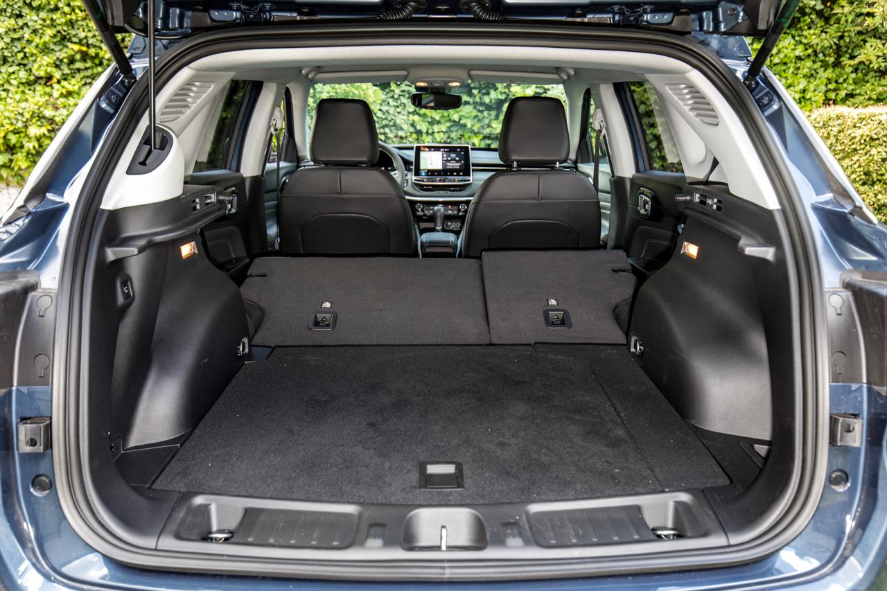 Photo 31 - jeep compass 2021 4xe coffre banquette rabattue - Essai Jeep ...