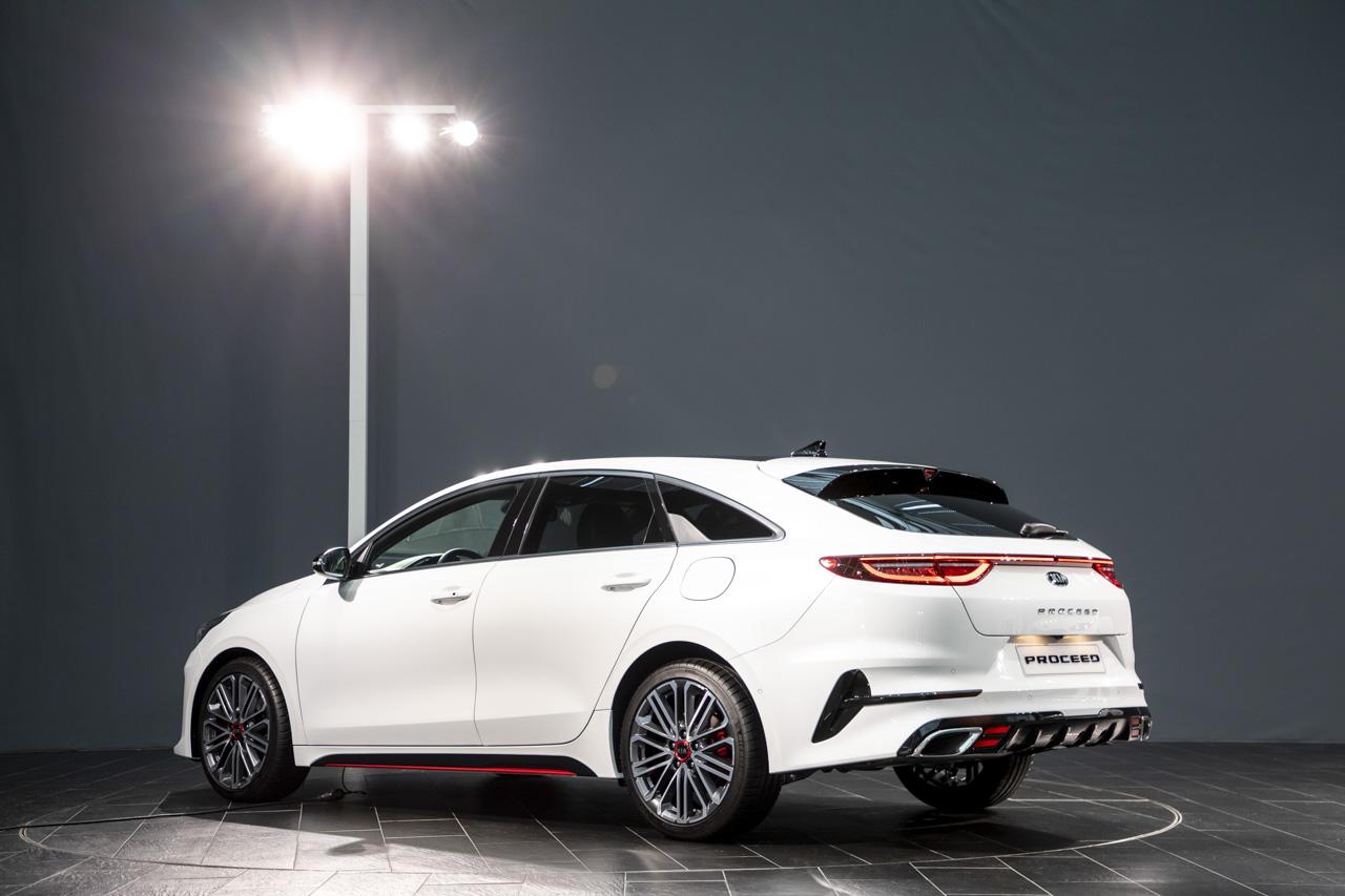 Photo 10 - Vue arrière Kia ProCeed - Kia ProCeed (2019); Toutes les ...