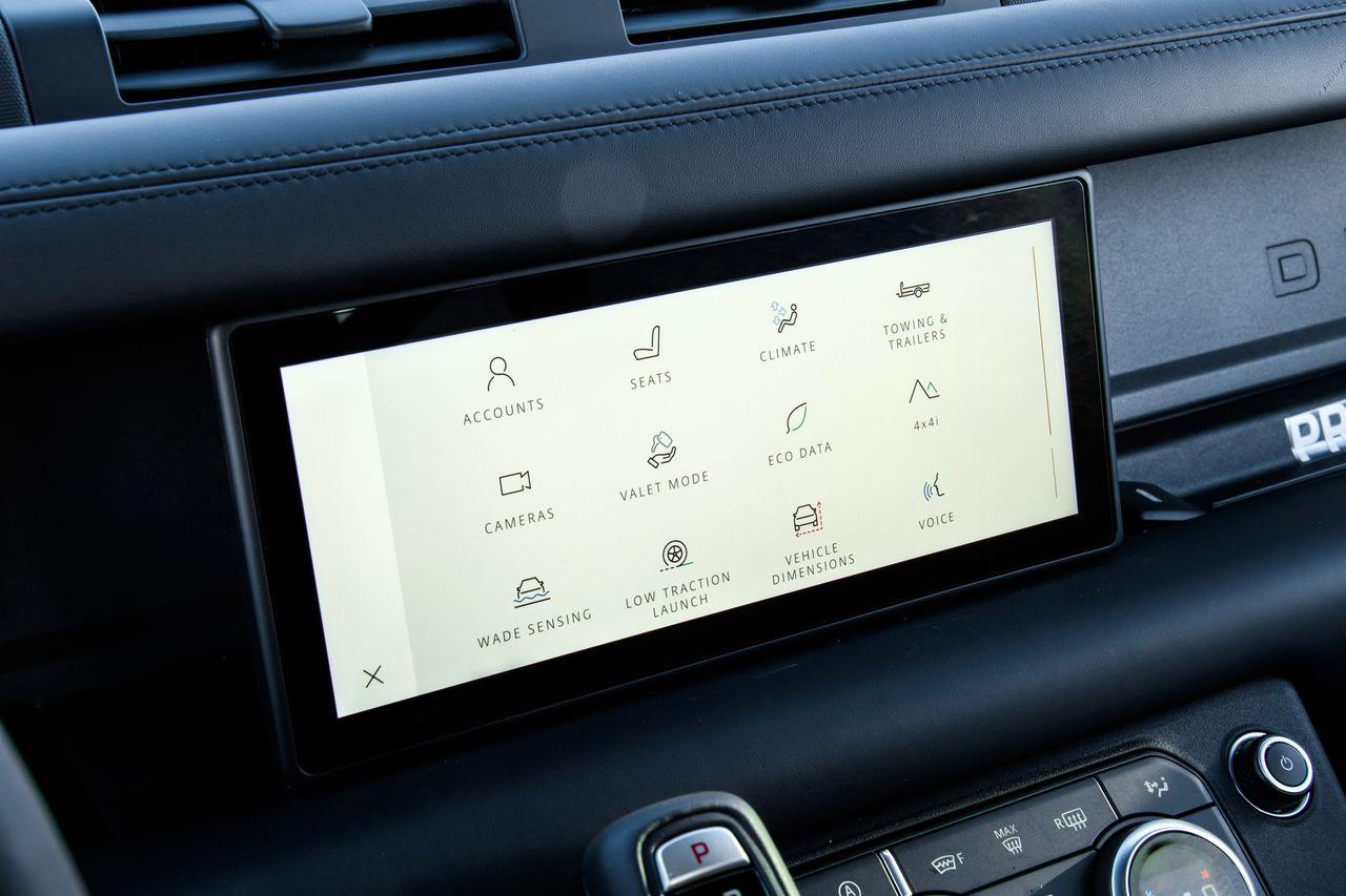 Photo 37 - ecran tactile du nouveau Defender - J'ai roulé dans le ...