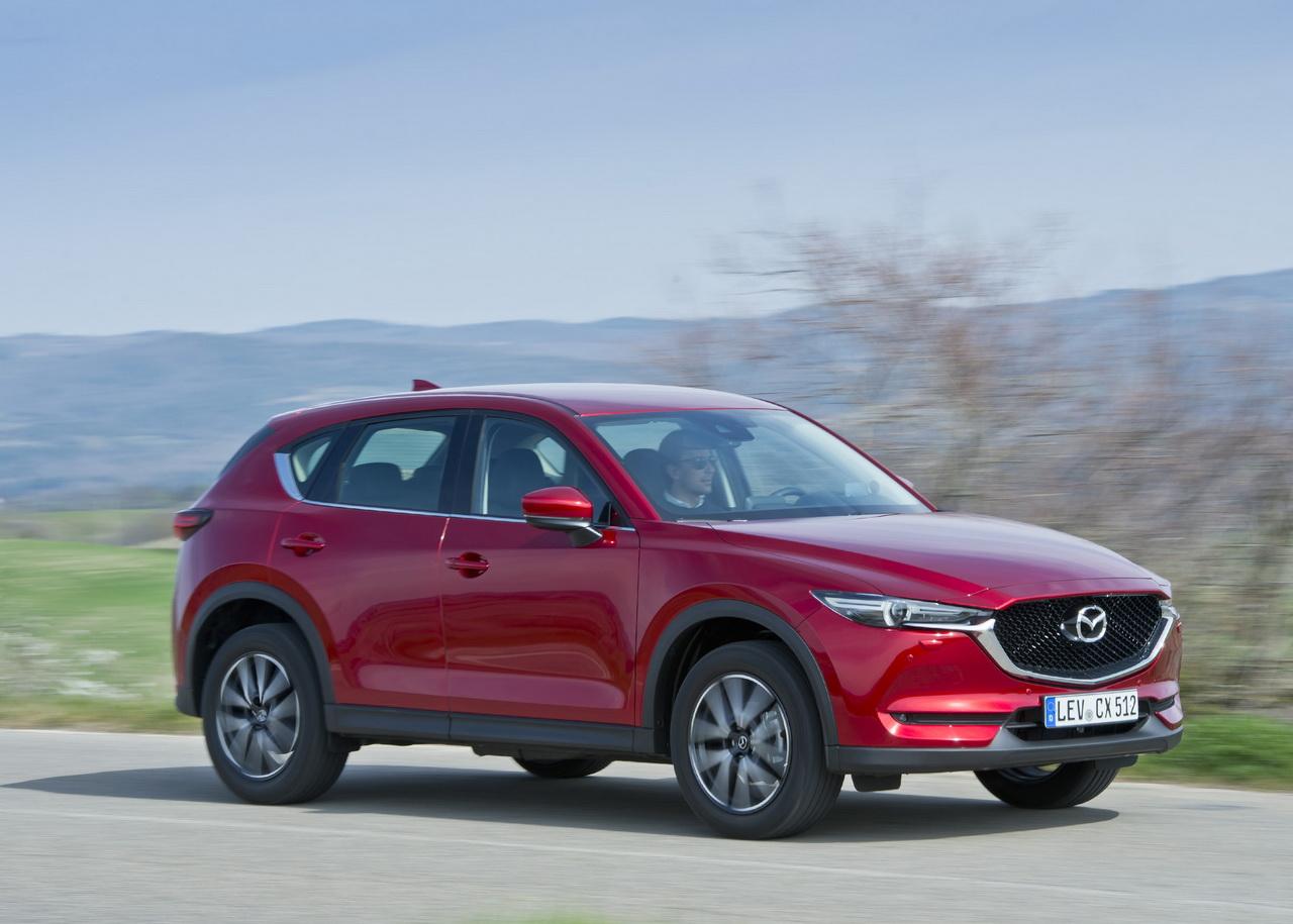 Photo 33 - Mazda CX-5 rouge 2017 - Tous les nouveaux SUV de 2017 en images