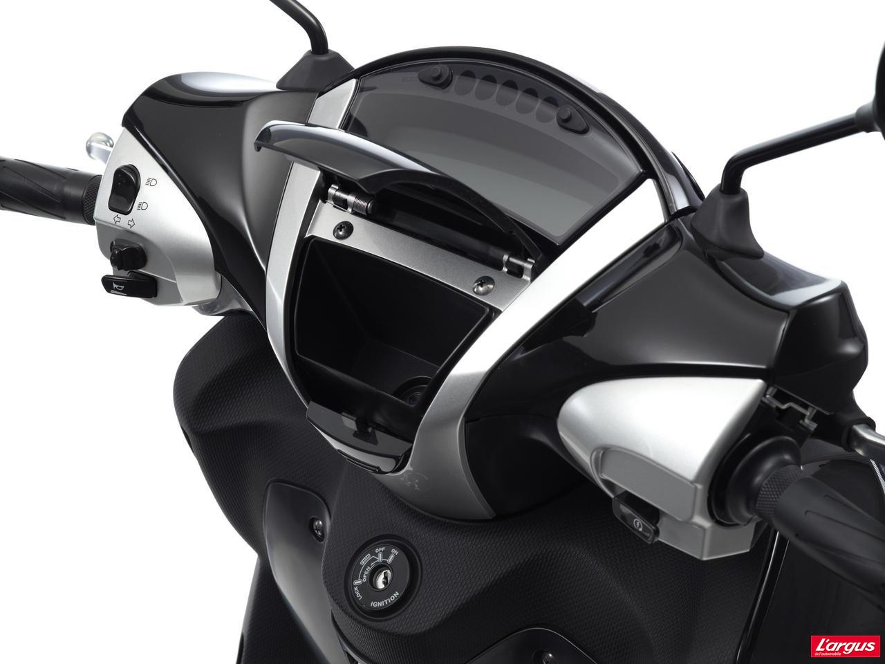 Photo 4 - MBK 125 Oceo : excellence urbaine