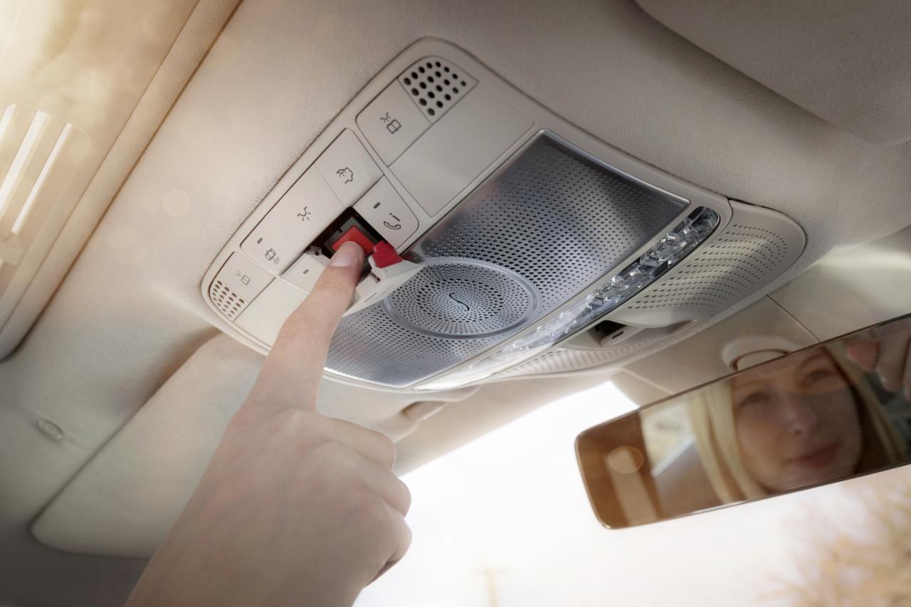 Mercedes eCall. Plusieurs rappels et des mises à jour à distance