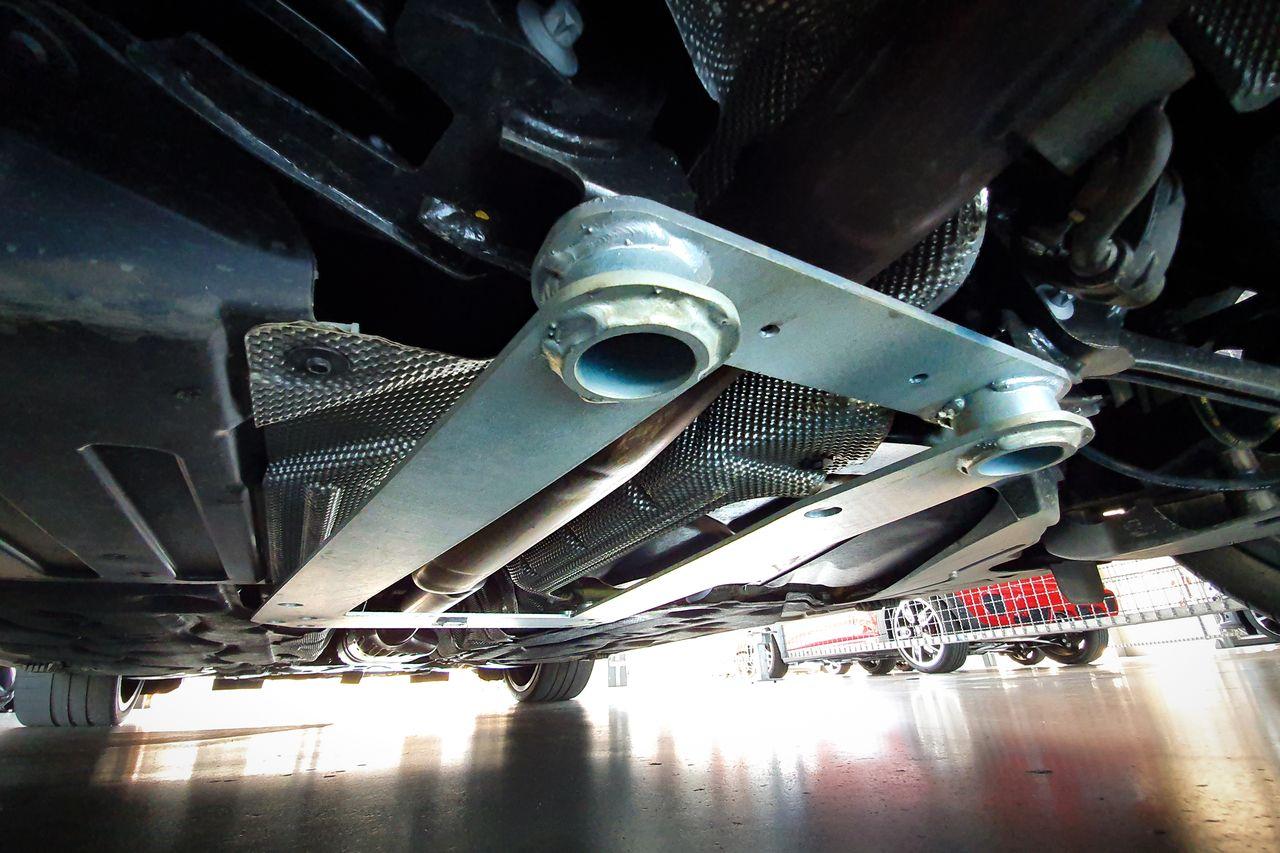 Photo 19 - Renfort sous châssis Mini GP - Essai extrême : la Mini John ...