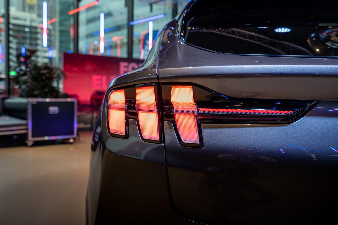 Photo 7 - ford mustang mach e feux - Ford Mustang Mach-E (2020) : de ...