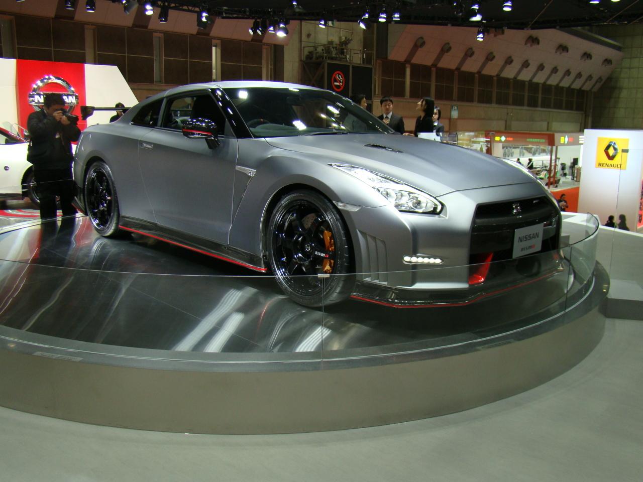 Photo 4 - Nissan GT-R Nismo : la GT-R en mode record au salon de Tokyo 2013
