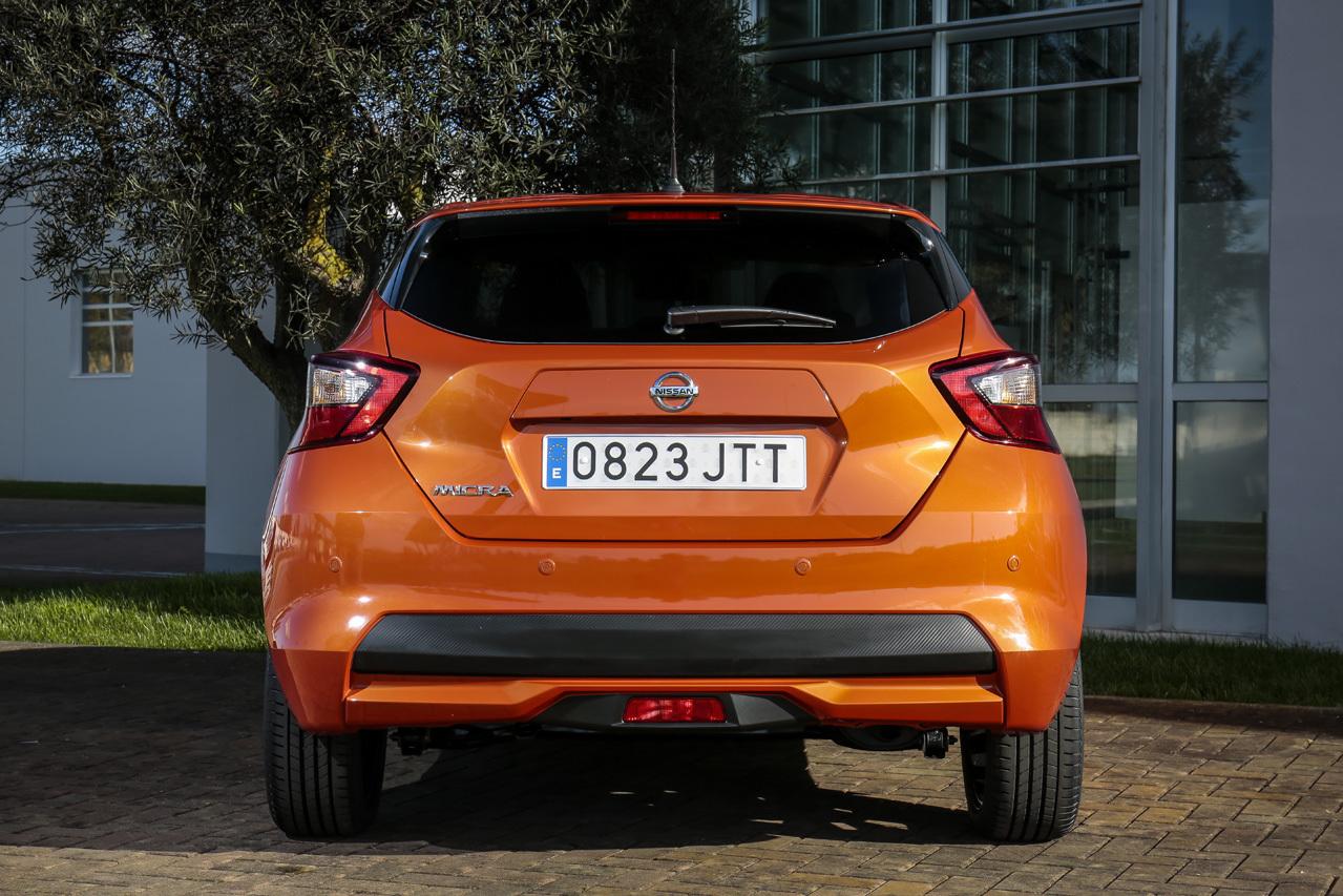 Photo 15 - vue arrière statique de la Nissan Micra 0.9 L IG-T Tekna ...