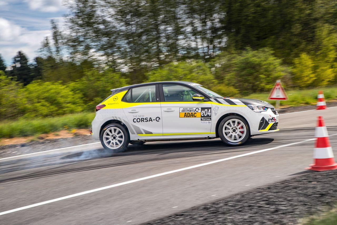 Photo 4 - Drift Opel Corsa - Essai Opel Corsa-e Rally : le pari est magique