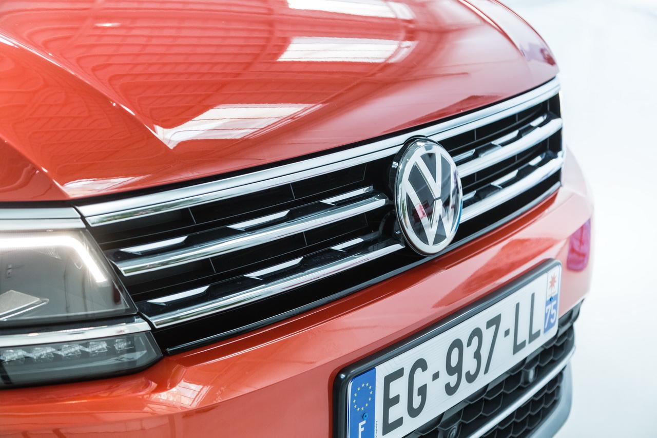 Photo 27 - Volkswagen Tiguan orange calandre - Opel Grandland X vs ...