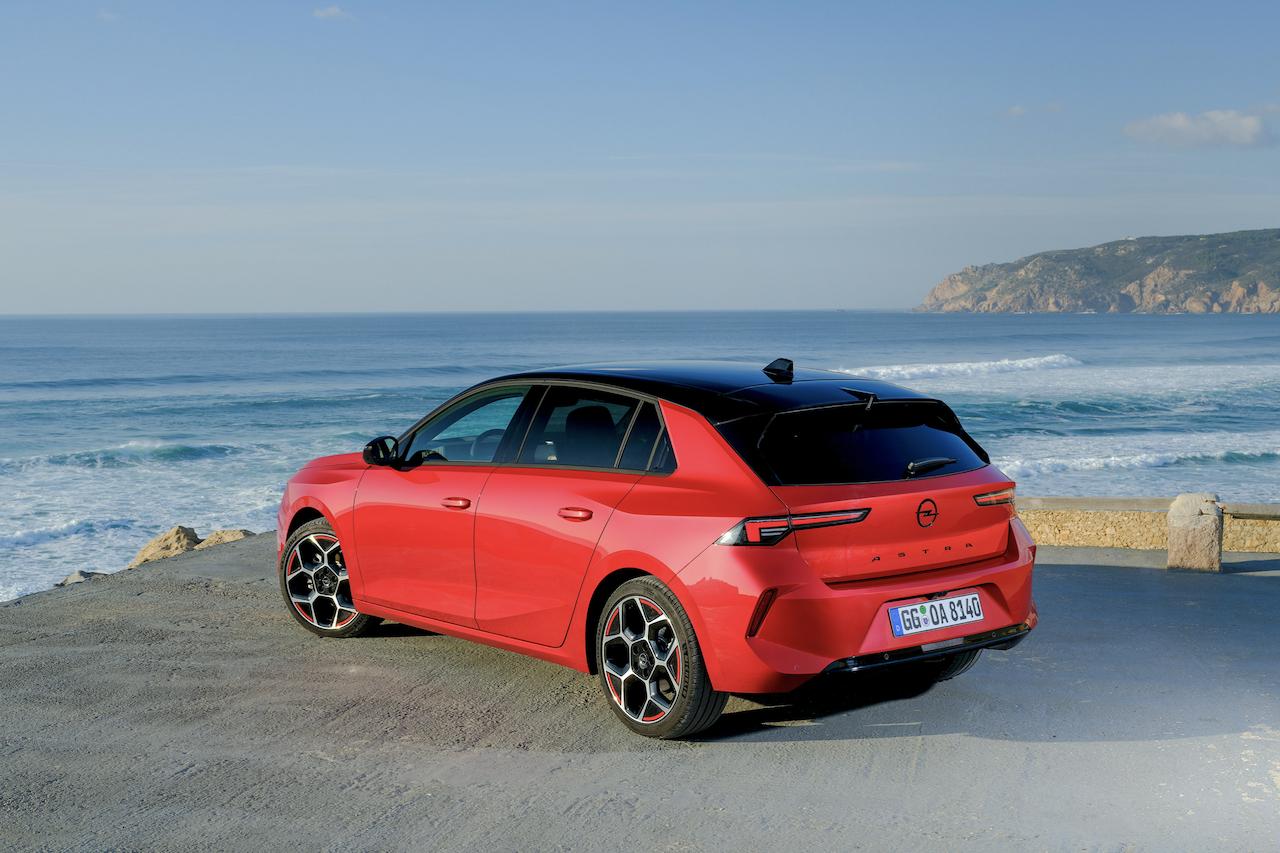 Photo 2 - nouvelle opel astra rouge - Prix Opel Astra (2022). Nouvelle ...