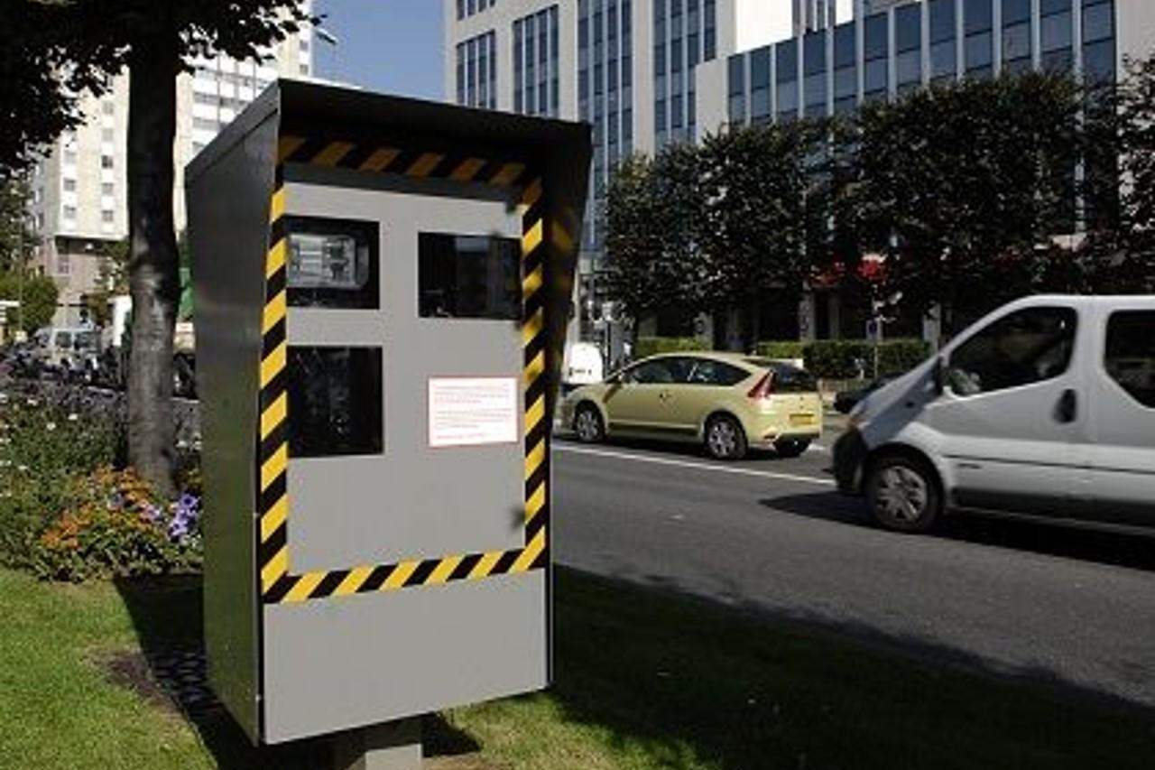 Photo 2 - radar automatique - Paris à 30 km/h. Les PV pour excès de ...