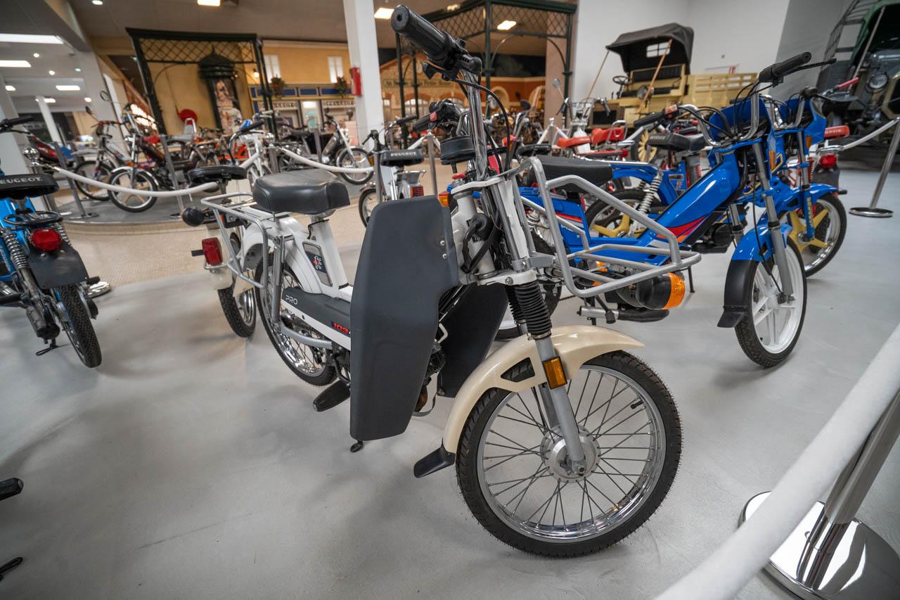 Photo 21 - Peugeot 103 Pro - Peugeot 103. Une expo inédite à Sochaux ...