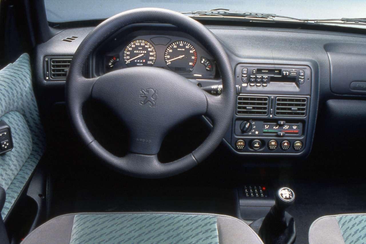 Photo 64 - peugeot 106 interieur - Les modèles Peugeot et Citroën ...