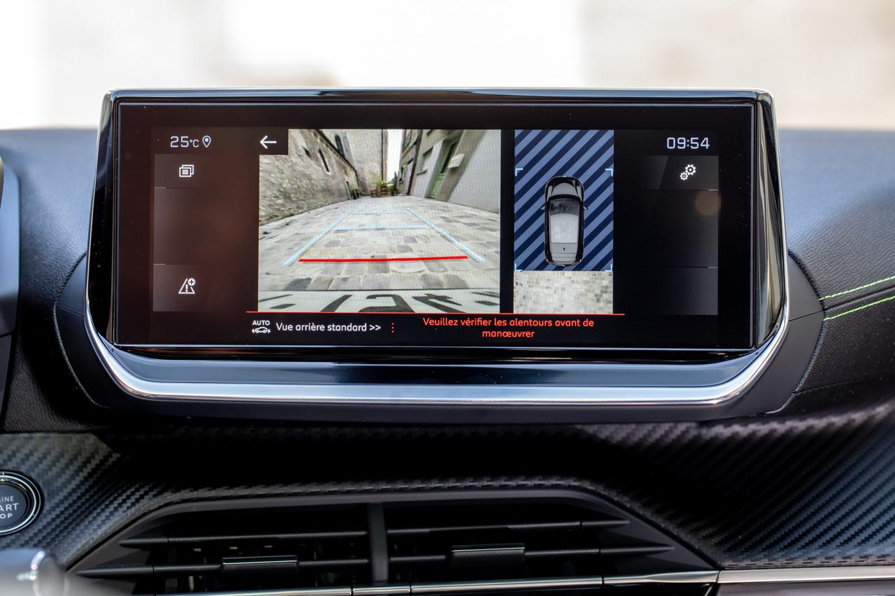 Photo 33 - Peugeot 208 caméra de recul - Essai comparatif : la Hyundai ...