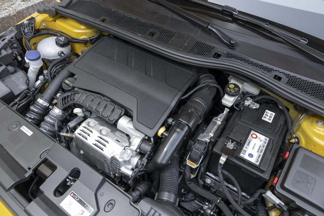 Photo 3 - Peugeot 208. Rappels et actions correctives depuis le lancement