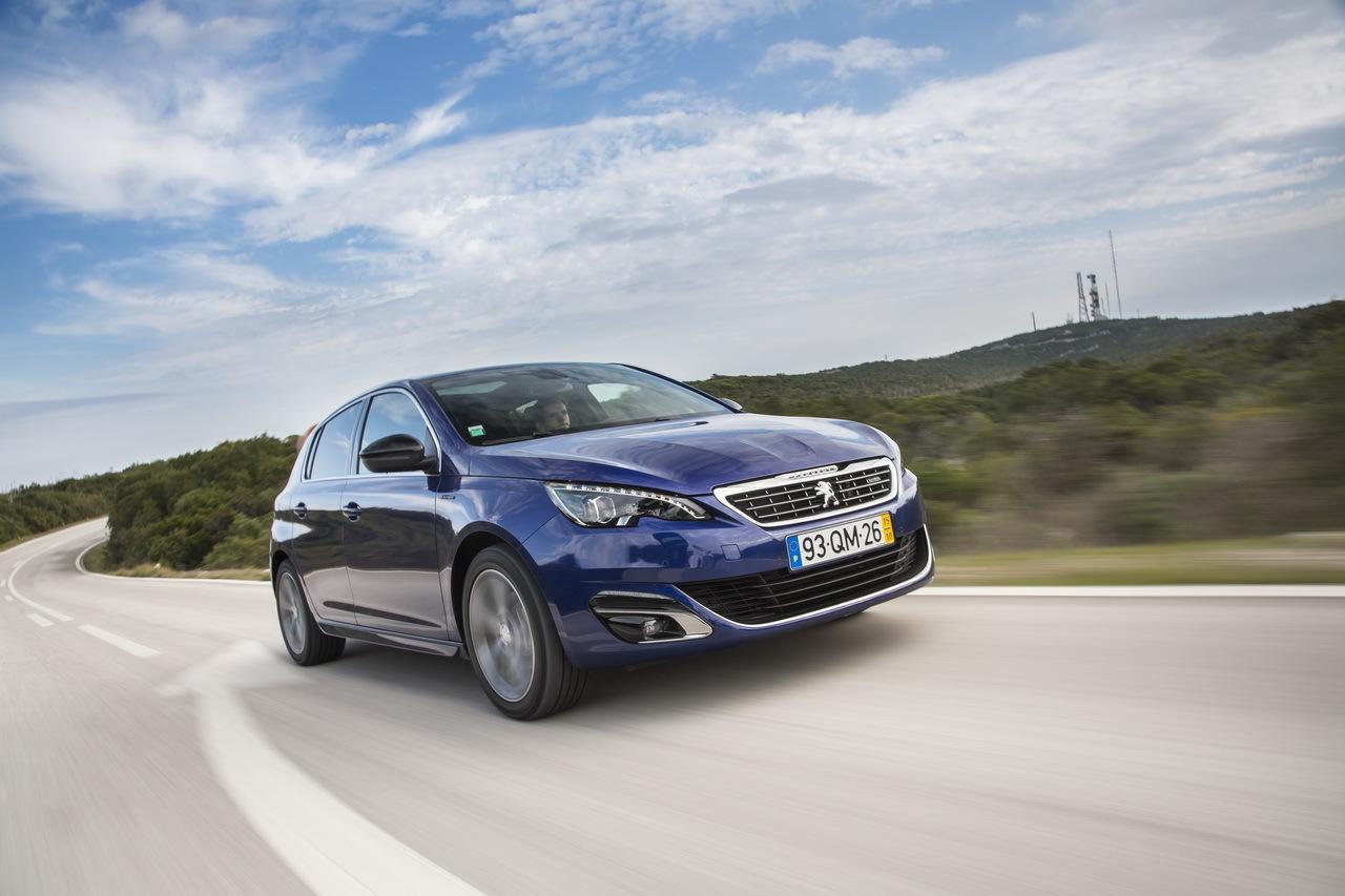 Photo 2 - essai peugeot 308 GT line - Essai Renault Mégane 4 face à la ...