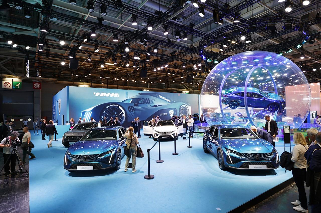 Photo 9 - Peugeot 408 Mondial 2022 stand - Peugeot 408 (2022). Comment ...