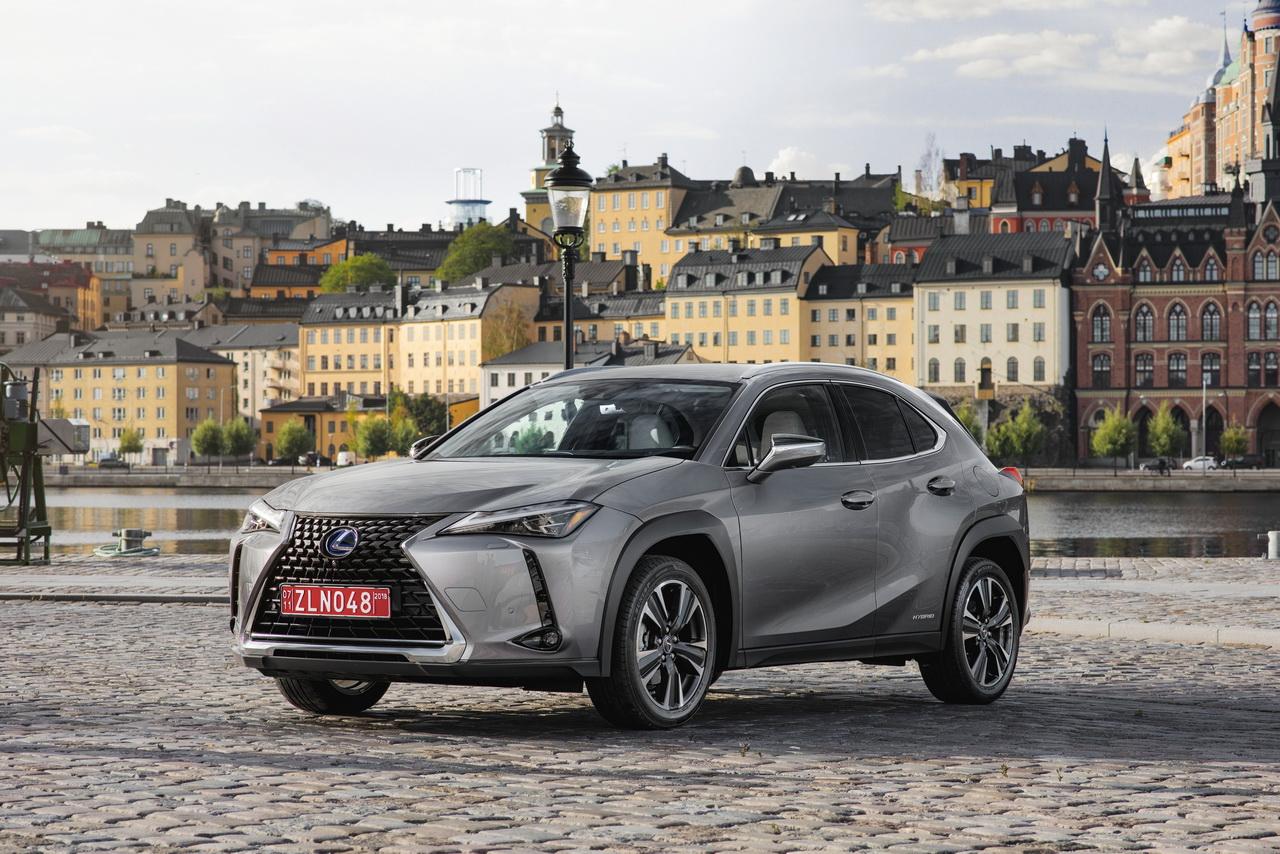 Prix Lexus UX 250h : les tarifs et équipements du SUV hybride