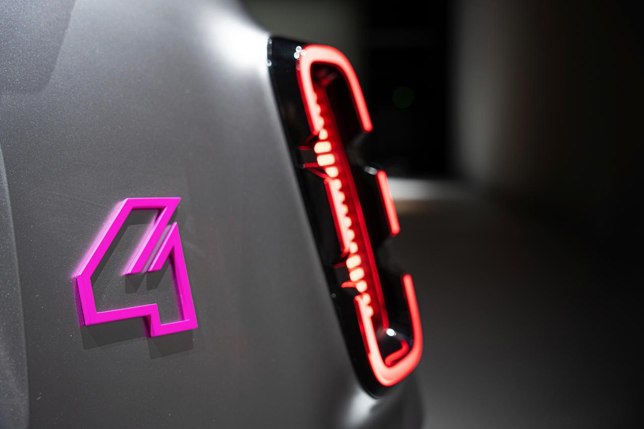 Photo 17 - Renault 4Ever Trophy concept logo 4 - Renault 4Ever Trophy ...