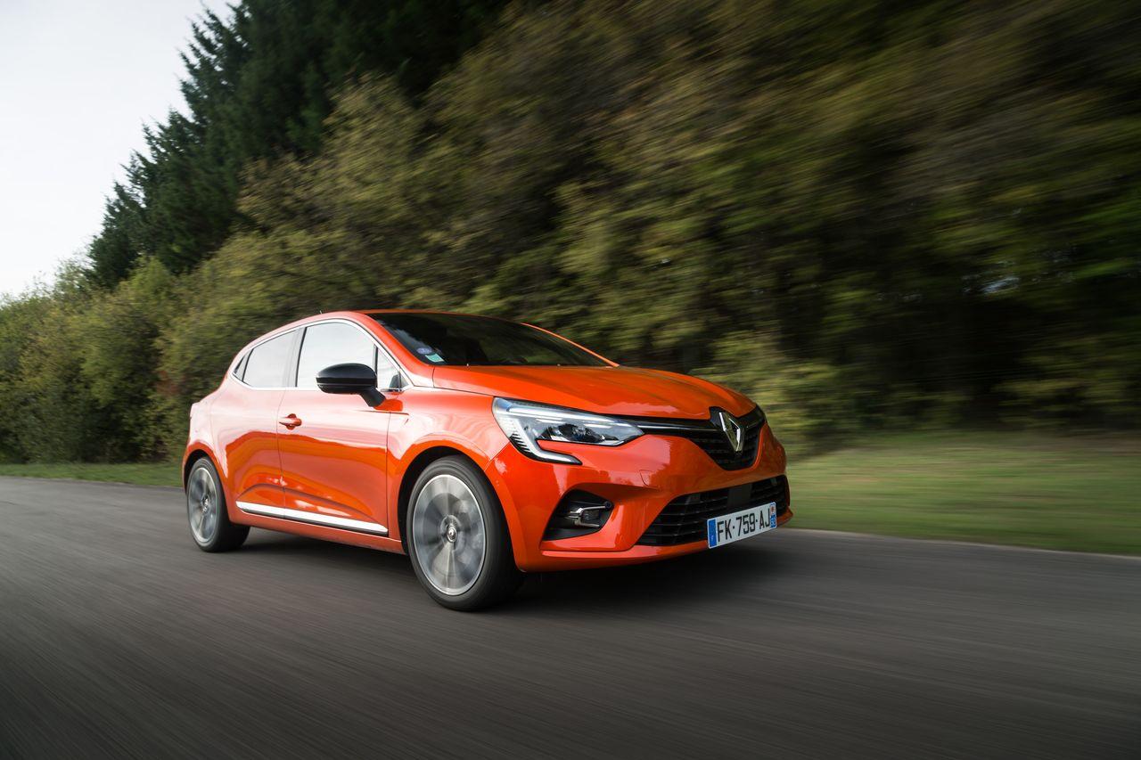 Photo 44 - Renault Clio Intens orange travelling avant droit - Essai ...
