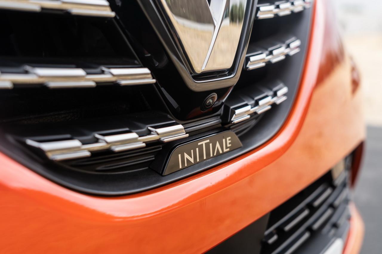 Photo 8 - renault clio 5 initiale paris avec logo - Renault Clio 5 ...