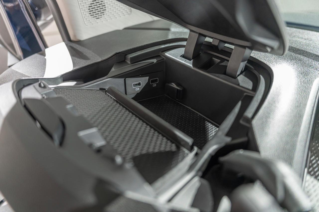 Photo 19 - Renault Kangoo E-Tech Electric rangements volant - Renault Kangoo E-Tech Electric ...