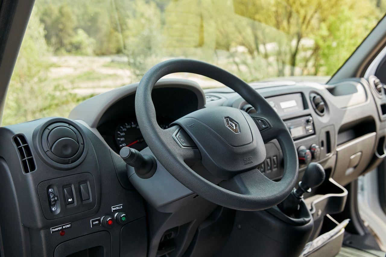 Photo 6 - Renault Master 4x4 - Master 4x4 : l'offensive tout-terrain de ...