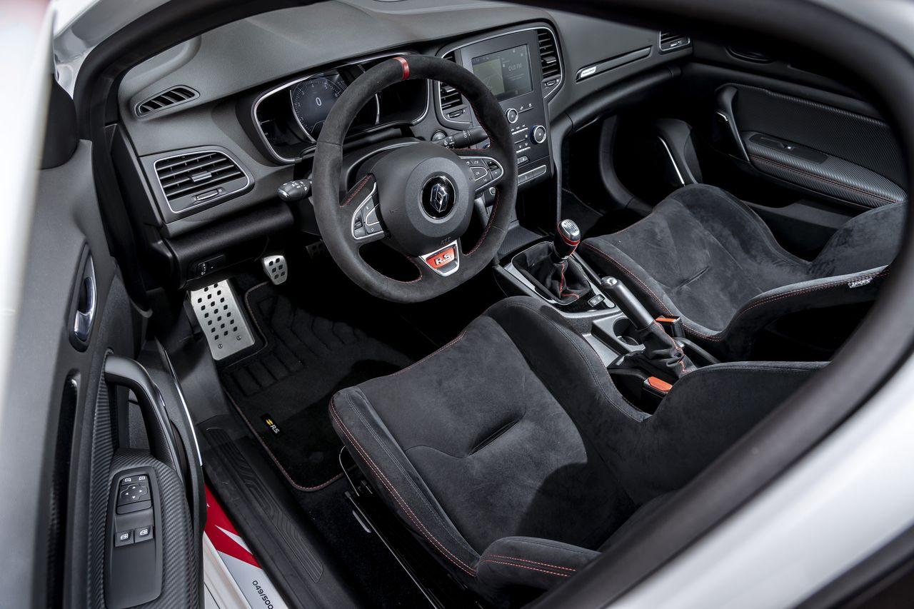 Photo 60 - interieur Mégane RS Trophy-R - Civic Type R Limited Edition ...