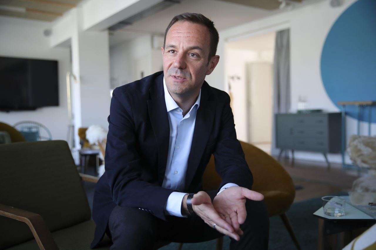 Photo 4 - Sébastien Guigues - Les nominations du secteur automobile en ...