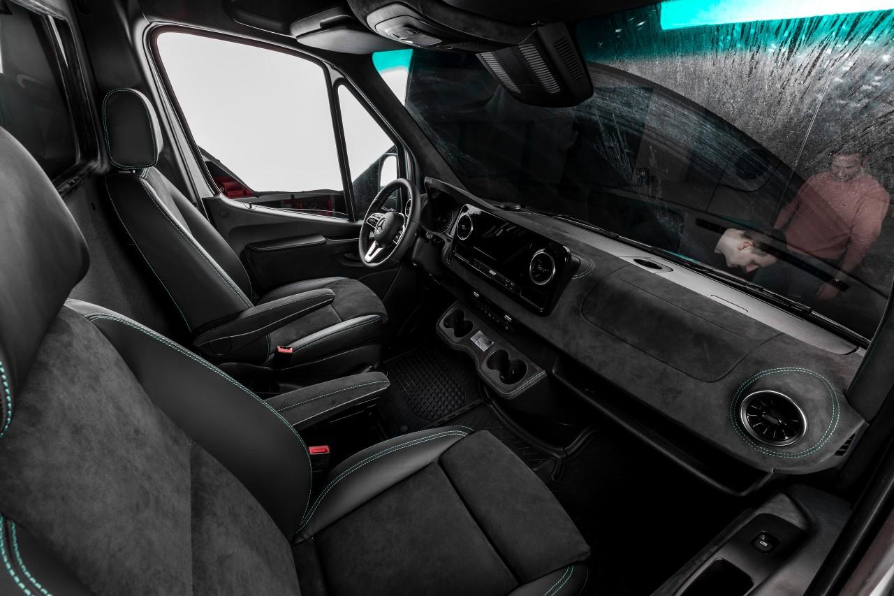 Diaporama et photos - Un Mercedes Sprinter dépanneuse aux couleurs de ...