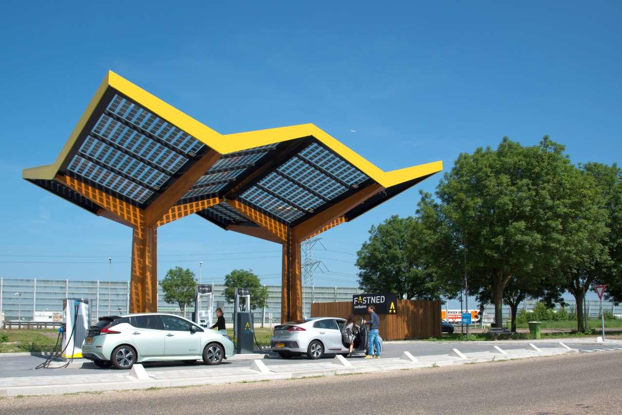 Photo 4 - fastned borne - Les bons conseils pour partir en vacances en ...