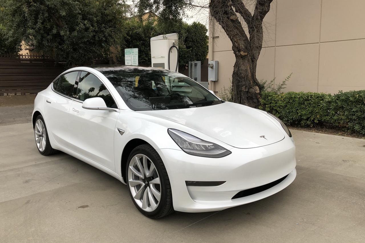 Diaporama et photos - Prix Tesla Model 3 : les tarifs et la gamme ...