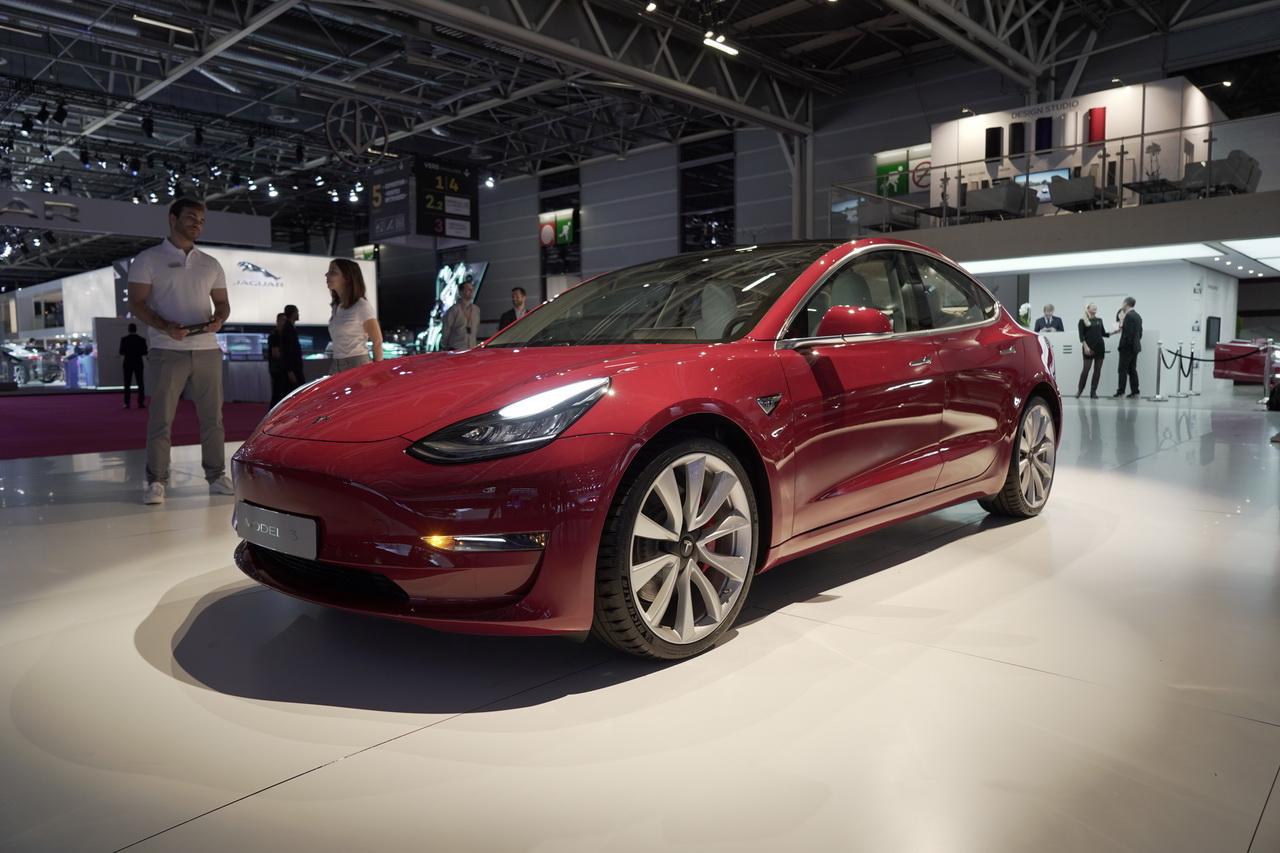 Tesla Model 3 : arrivée en Europe pour début 2019