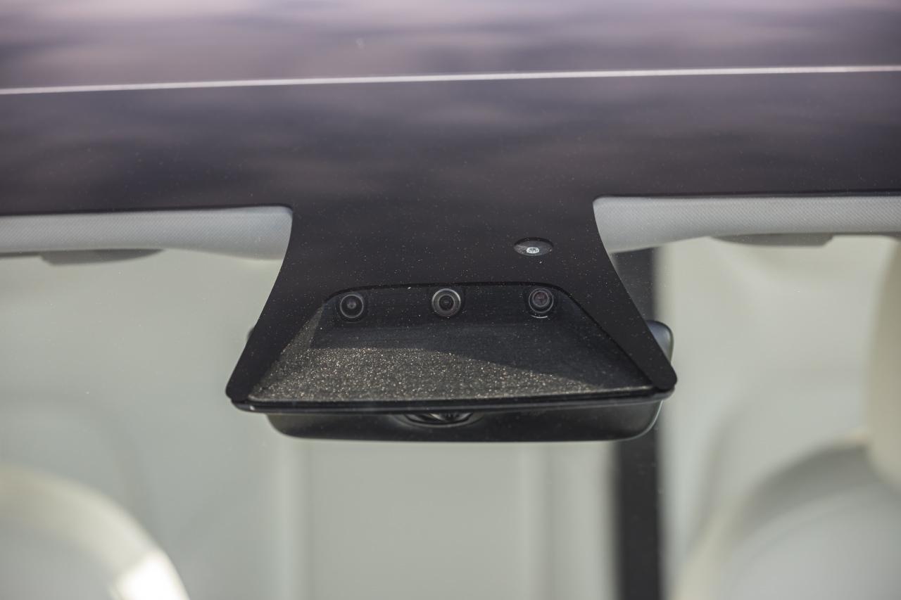 Photo 30 - capteur adas Tesla Model 3 - Tesla Model 3 Performance : l ...