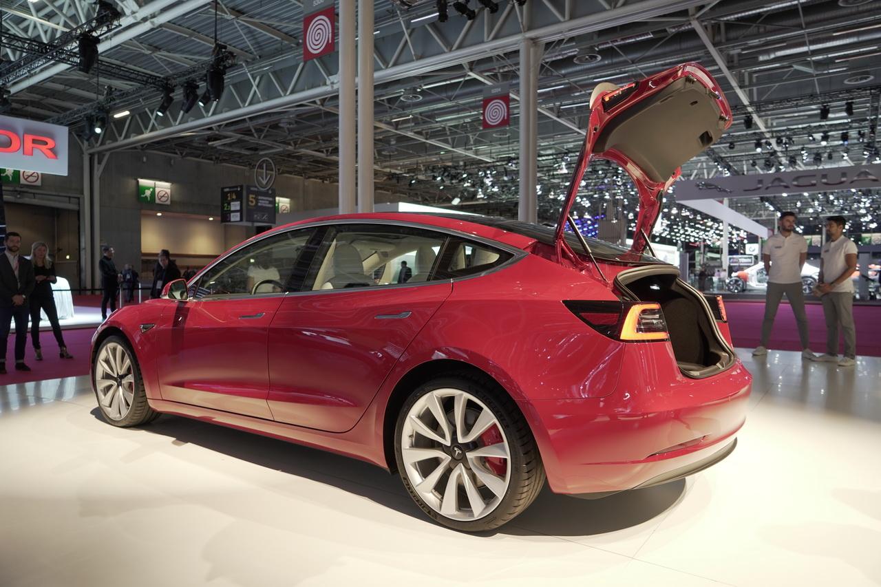 Photo 5 - prix tesla model 3 2019 - Tesla Model 3 : prix d'accès en baisse