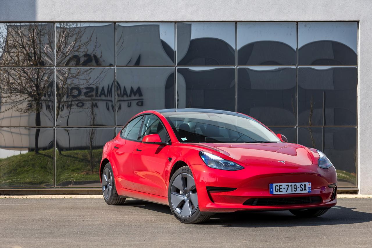 Tesla, Toyota, Mercedes et BMW dans le Top 100 des marques