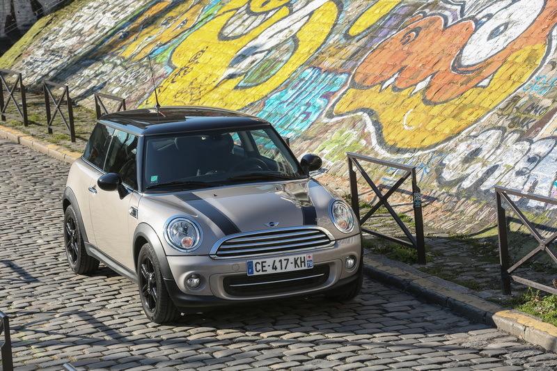 Photo 2 - Mini Mini marron graffiti - Ventes occasion : les 15 marques ...