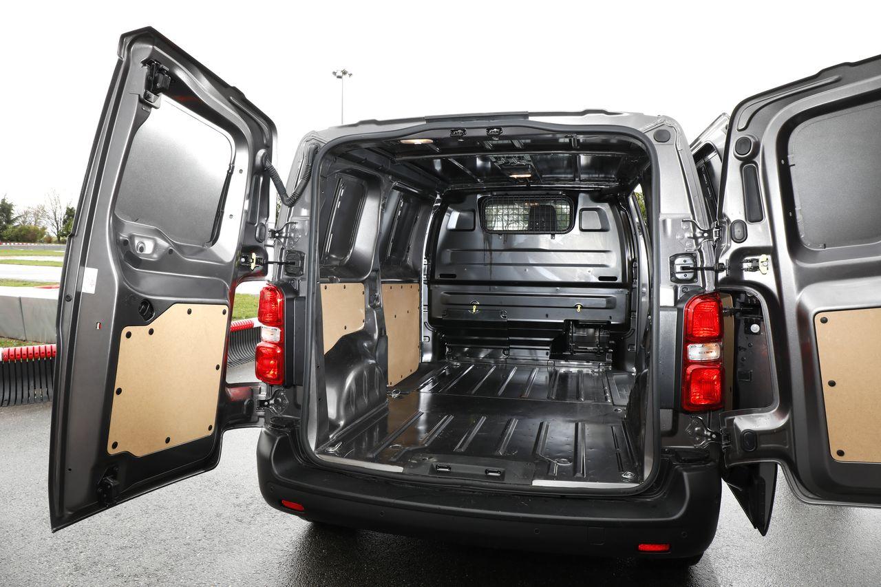 Photo 15 - Toyota ProAce 2017 - Essai Toyota ProAce Compact 115 D-4D ...