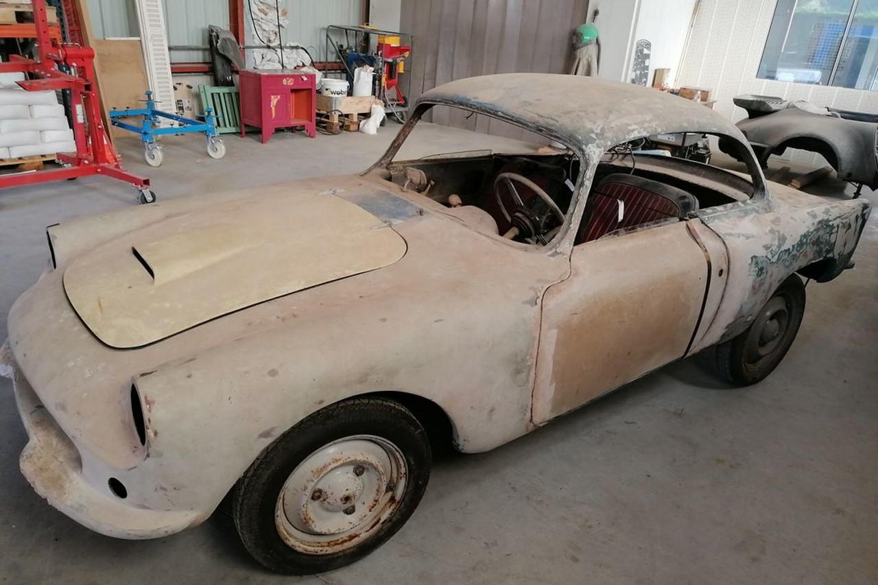 Photo 1 - Citroën 2CV UMAP - Citroën 2CV (1958). Un rare coupé UMAP ...