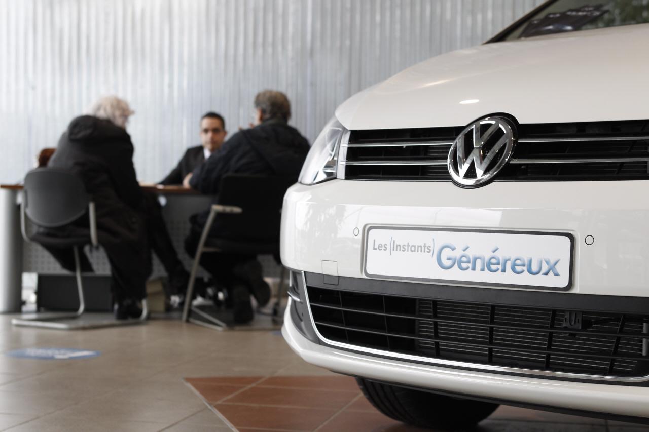 Les particuliers ont acheté moins d'un million de voitures en neuves