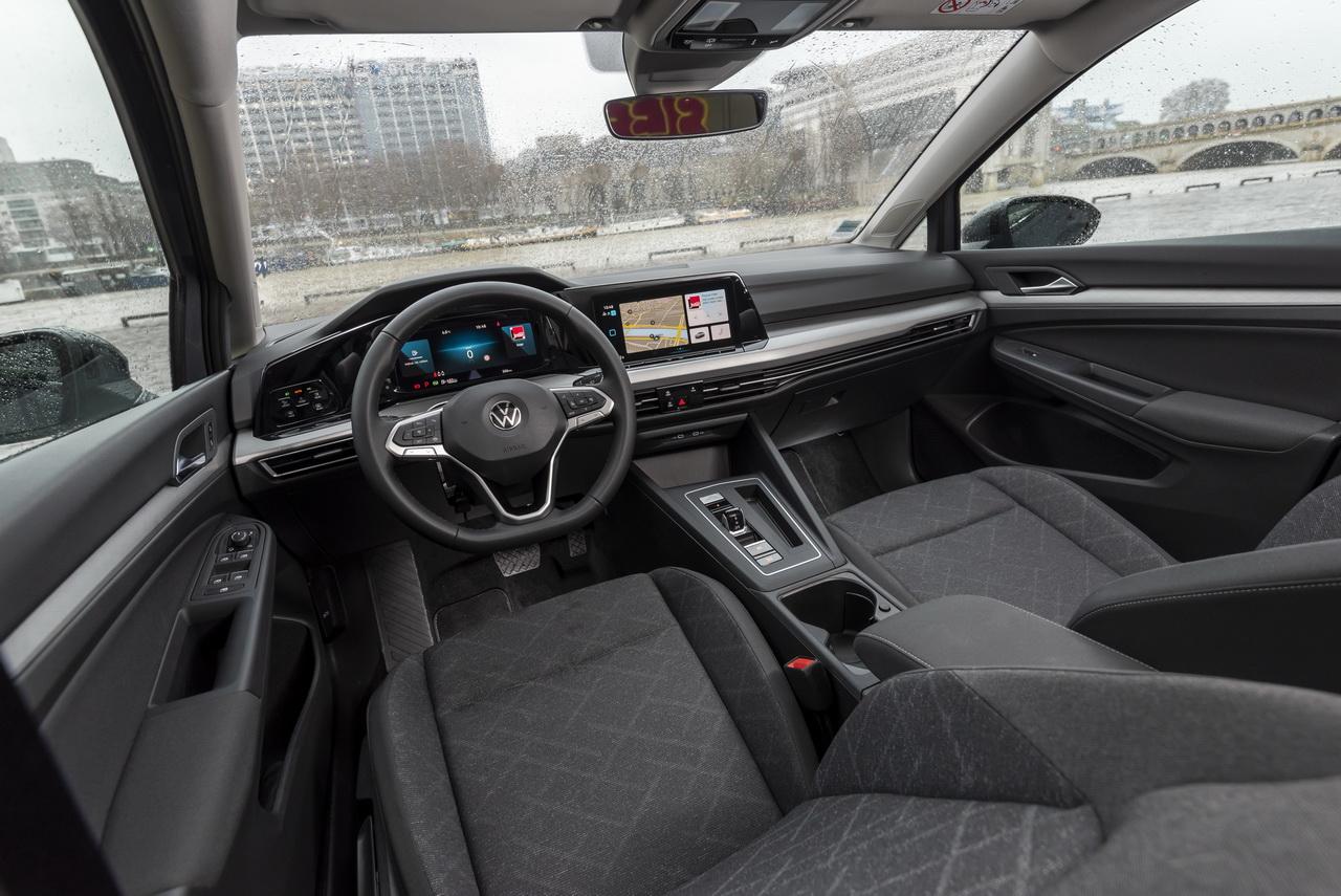 Photo 14 - interieur golf 8 sw - Essai Volkswagen Golf SW (2021) : le break bien sous tous rapports