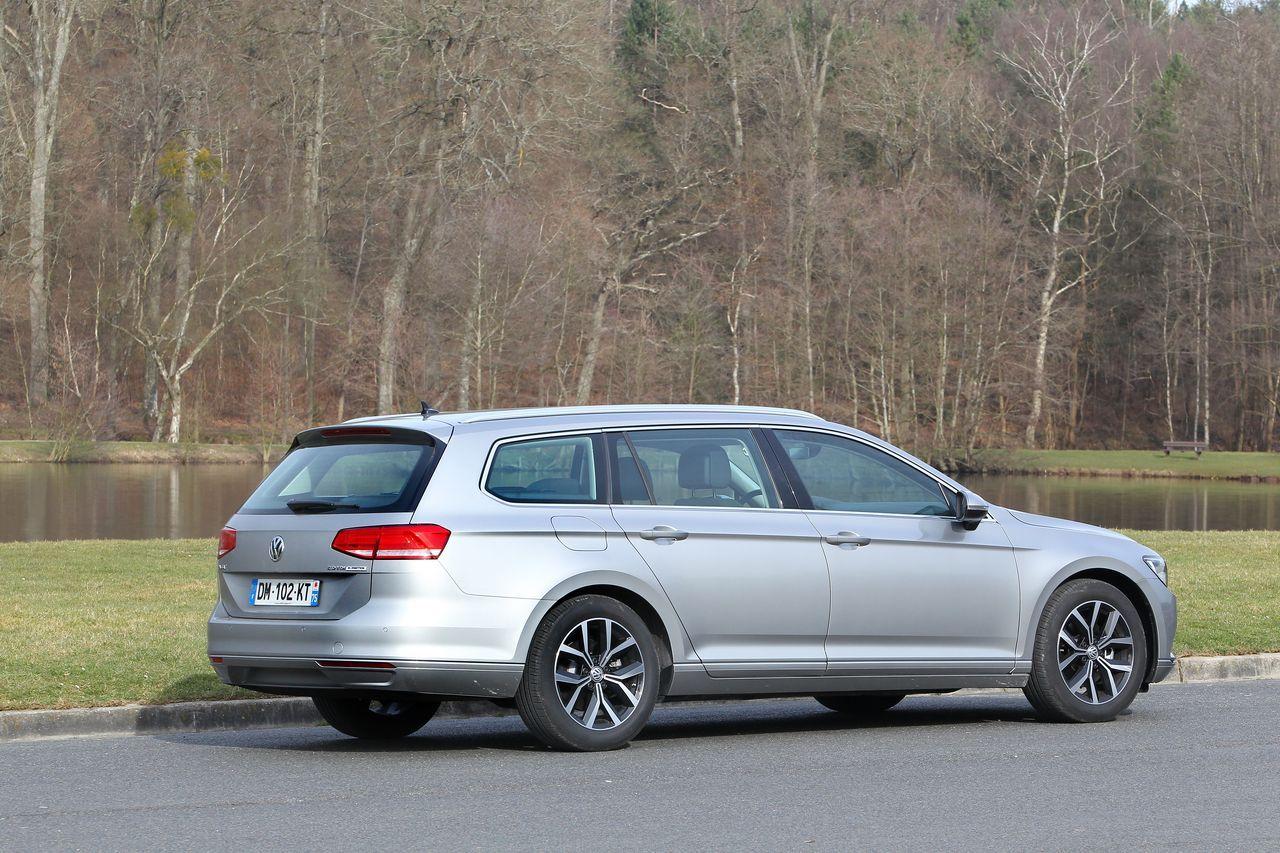 Photo 8 - Test Volkswagen Passat SW TDI 150 : le break de l'année 2015 ...