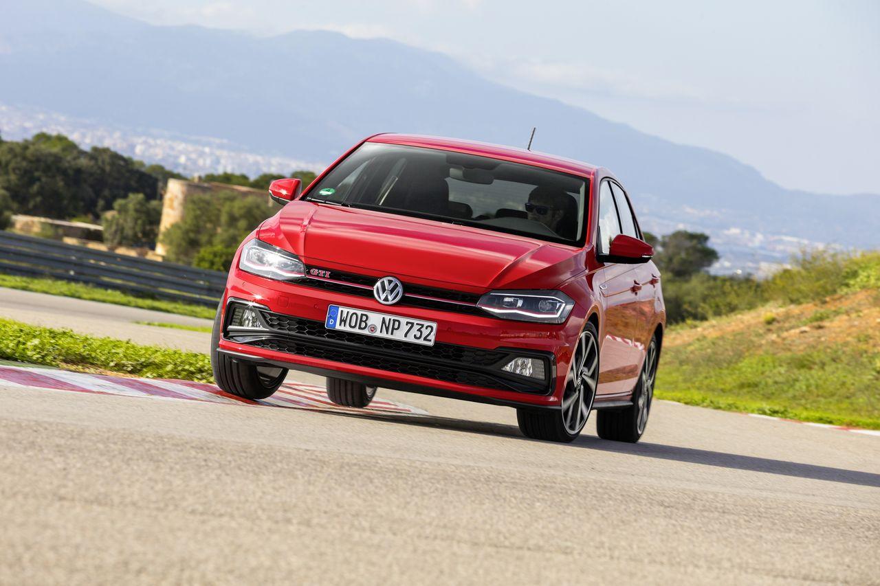 Photo 2 - Volkswagen Polo GTI rouge vue avant sur circuit - En images ...