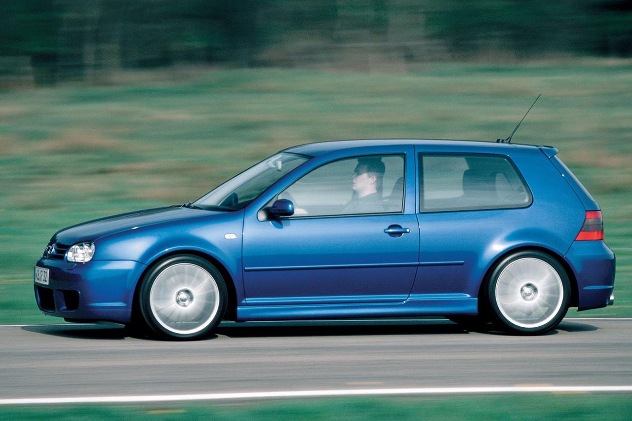 Photo 5 - Volkswagen R32 profil - La saga des Volkswagen Golf R