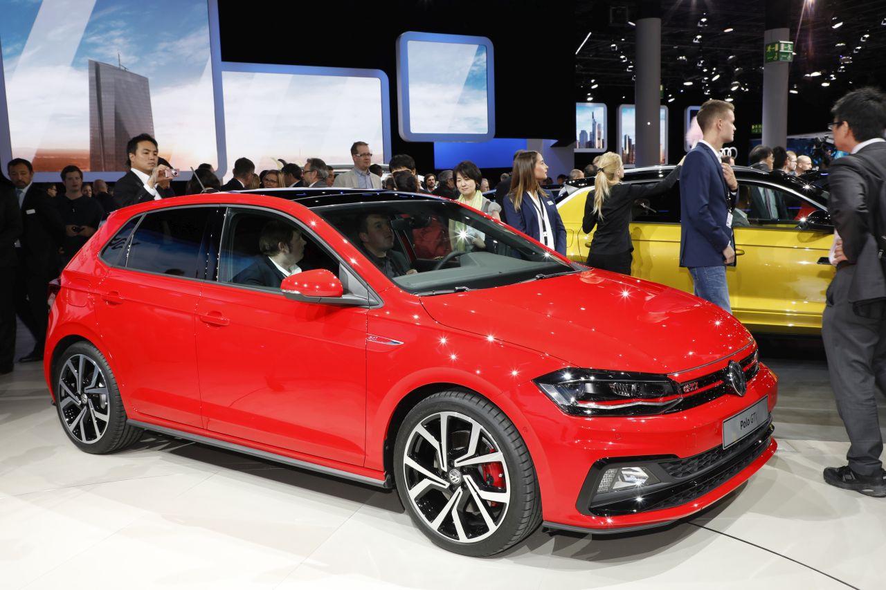 Photo 19 - Volkswagen Polo GTI vue avant rouge - En images. La famille ...